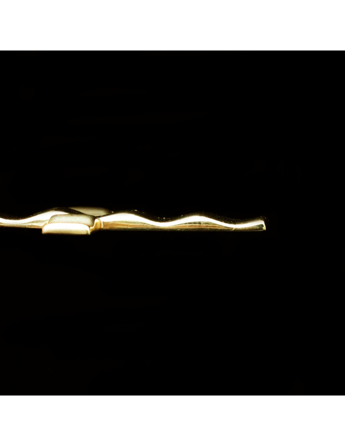 χρυσος σταυρος με σχεδιο